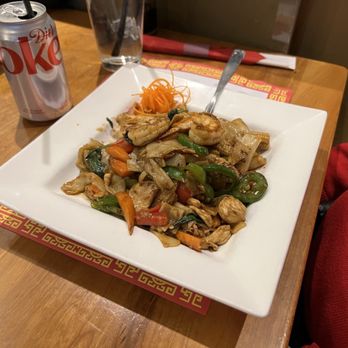 HOT WOKS COOL SUSHI - Updated July 2024 - 716 Photos & 748 Reviews - 30 ...