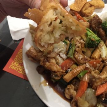 GOLDEN DRAGON CHINESE RESTAURANT - Updated December 2025 - 111 Photos ...