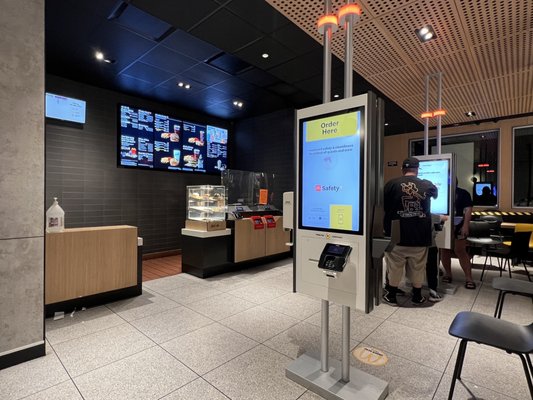 MCDONALD’S - Updated January 2026 - 142 Photos & 281 Reviews - 12542 ...