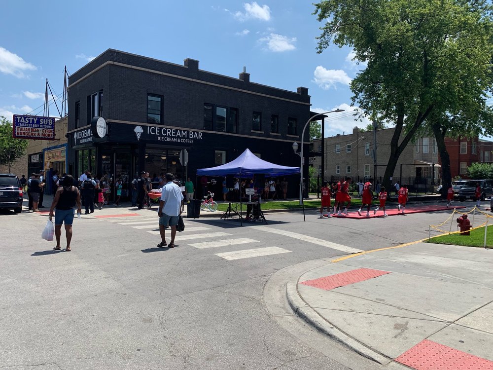 ICE CREAM BAR - 3725 W Chicago Ave, Chicago, Illinois - Ice Cream ...