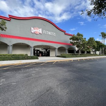 CRUNCH FITNESS - SUNRISE - Updated November 2025 - 72 Photos & 23 ...