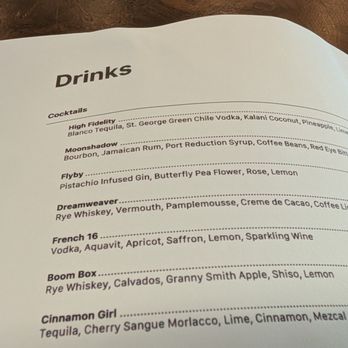 MOONLIGHT - Updated January 2026 - 129 Photos & 40 Reviews - 800 Rankin ...