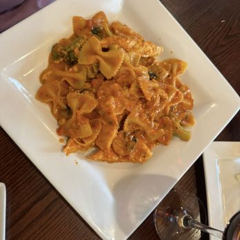 BELLA SERA OF LEANDER - Updated November 2025 - 220 Photos & 317 ...