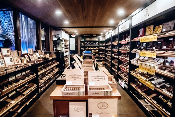 CASA DE MONTECRISTO - Updated May 2025 - 103 Photos & 132 Reviews ...