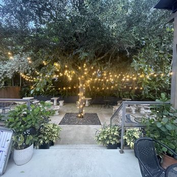 MAGIE - Updated February 2025 - 72 Photos & 33 Reviews - 8281 NE 2nd ...