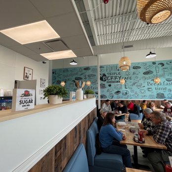TRIPLE BERRY CAFE - Updated October 2025 - 54 Photos & 43 Reviews ...