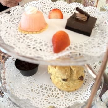 BRAMBLES ENGLISH TEA ROOM - Updated July 2025 - 130 Photos & 76 Reviews ...