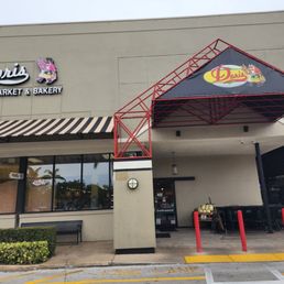 DORIS ITALIAN MARKET & BAKERY - Updated July 2025 - 275 Photos & 186 ...