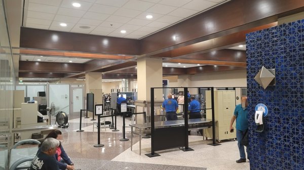 TSA CHECKPOINT - MCALLEN-MILLER INTERNATIONAL AIRPORT - Updated October ...