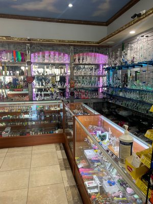 SMOKEY SMOKE SHOP - Updated May 2025 - 136 Photos & 98 Reviews - 13762 ...