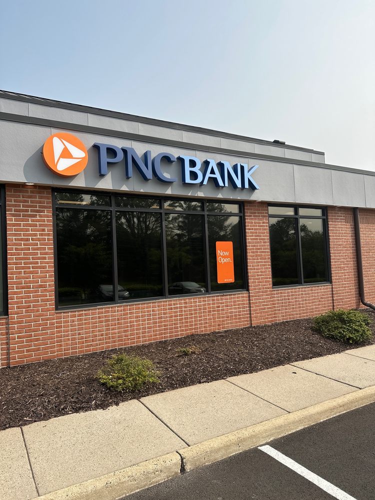 PNC BANK - Updated October 2024 - 8320 Old Keene Mill Rd, Springfield ...