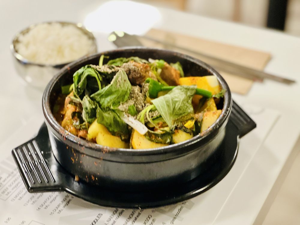 HAMAHIPPO KOREAN KITCHEN - Updated May 2024 - 147 Photos & 110 Reviews ...