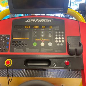 RETRO FITNESS - 61 Photos & 42 Reviews - 131 W. Sunrise Hwy, Freeport ...