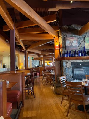 WILDFIN AMERICAN GRILL - Updated November 2025 - 426 Photos & 556 ...