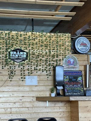 CRYSTAL CREEK SANDWICH - Updated September 2025 - 89 Photos & 186 ...