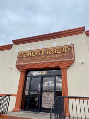 CLEMENTE BAKERY - Updated April 2025 - 227 Photos & 206 Reviews - 120 ...