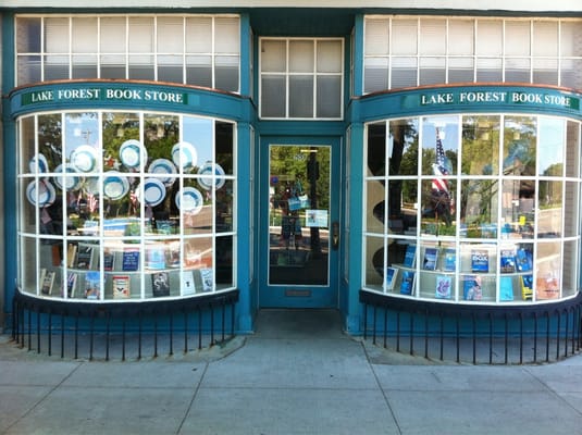 LAKE FOREST BOOK STORE - Updated June 2026 - 11 Photos & 30 Reviews ...