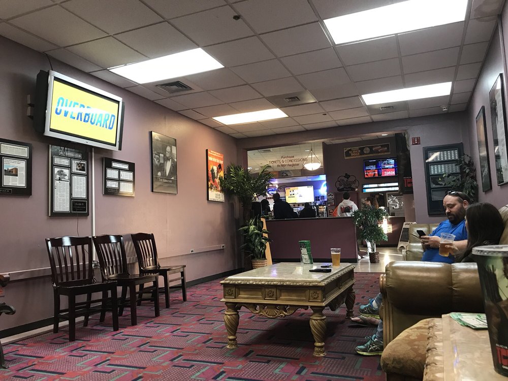 RIVERDALE 10 VIP CINEMA - 15 Photos & 44 Reviews - Cinema - 2600 ...