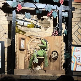 WAG’S RESTAURANT - Updated November 2024 - 101 Photos & 213 Reviews ...