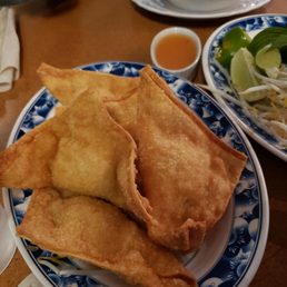 PHOCOMA - Updated May 2025 - 39 Photos & 57 Reviews - 154 N Broadway ...