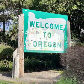 CALIFORNIA OREGON BORDER - Updated June 2024 - 15 Photos - 14323 ...