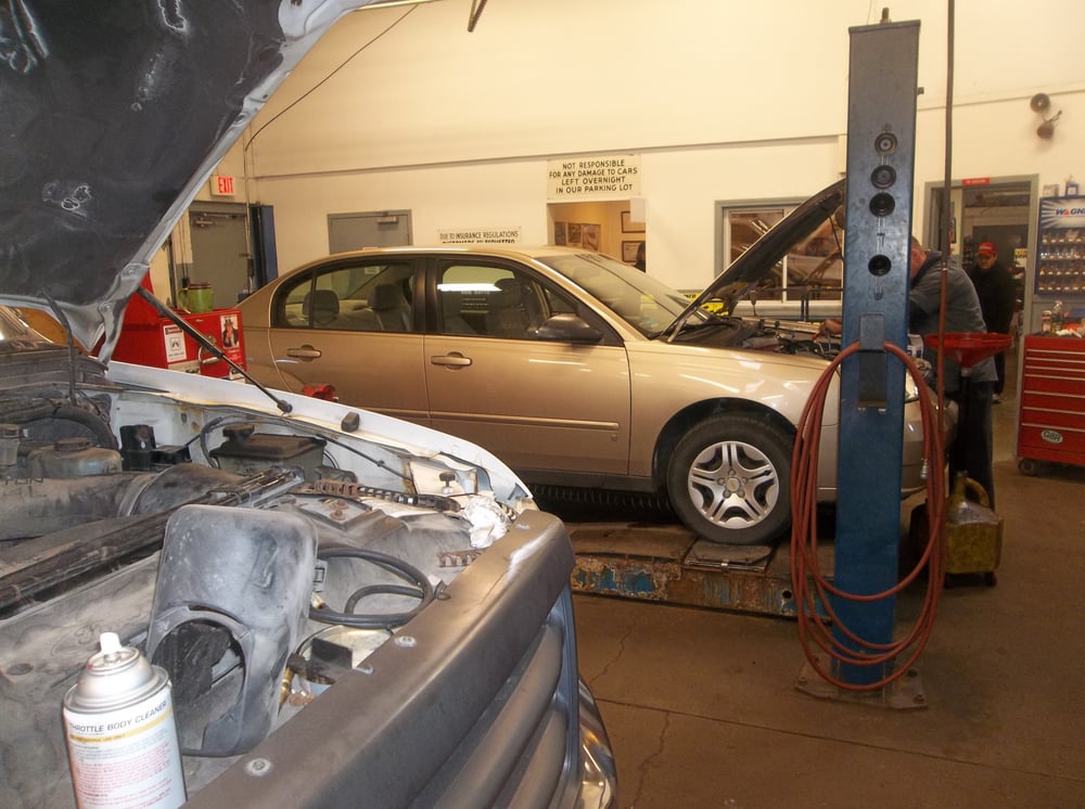 FOX TIRE - Updated July 2024 - 27 Photos & 51 Reviews - 1035 William St ...