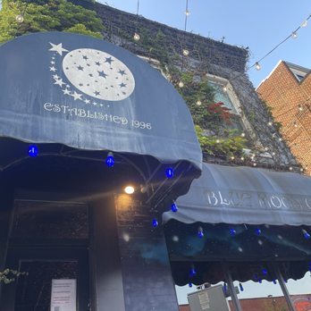 BLUE MOON CAFE - Updated January 2025 - 2554 Photos & 2670 Reviews ...