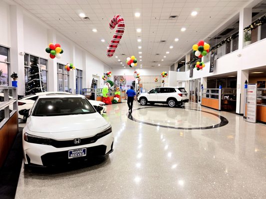 NORM REEVES - Updated January 2025 - 591 Photos & 2408 Reviews - 1840 E ...