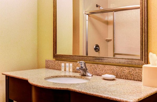 HAMPTON INN PENDLETON - 107 Photos & 49 Reviews - 101 SW Nye Ave ...