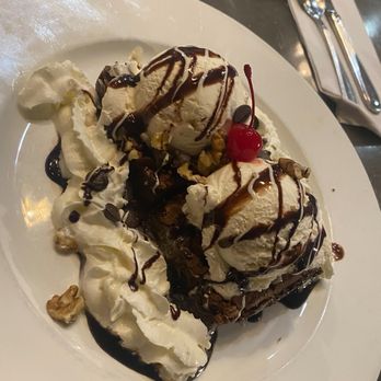 CHIT CHAT DINER - Updated November 2024 - 885 Photos & 871 Reviews ...