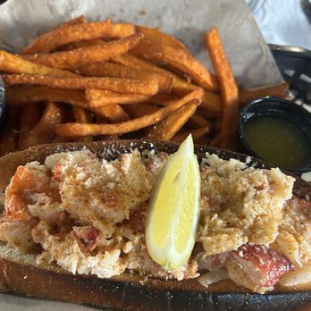 OP FISH HOUSE & OYSTER BAR - Updated January 2026 - 908 Photos & 673 ...