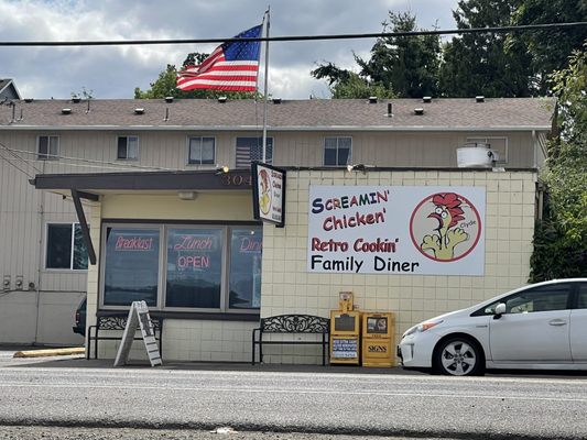 SCREAMIN’ CHICKEN DINER - Updated December 2025 - 133 Photos & 125 ...