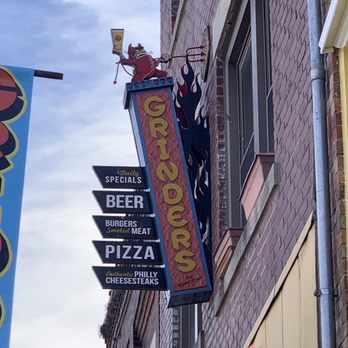 GRINDERS - 610 Photos & 722 Reviews - 417 E 18th St, Kansas City ...