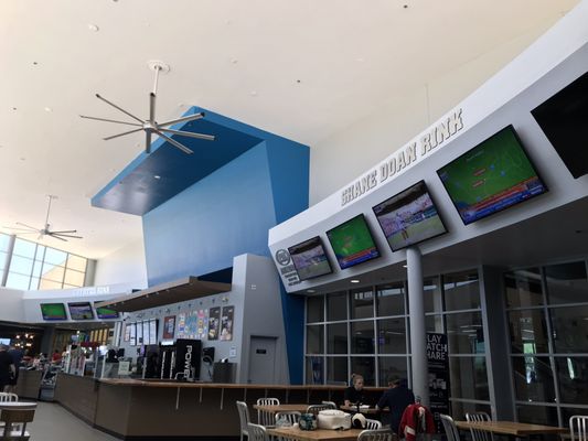 ICE DEN SCOTTSDALE - 70 Photos & 72 Reviews - 9375 E Bell Rd ...