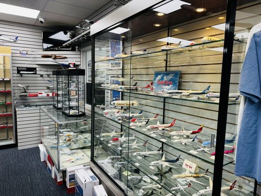 THE AIRPLANE SHOP - Updated December 2025 - 11 Reviews - 24 Stewart Pl ...