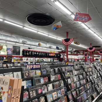 PEACHES RECORDS - Updated March 2025 - 239 Photos & 122 Reviews - 4318 ...