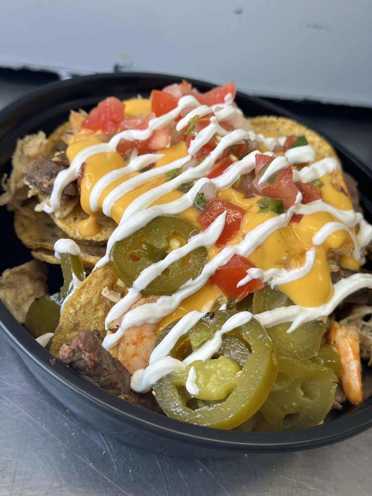 NOTCHO WILL NACHOS - Updated December 2025 - 15 Photos - 500 W 5th ...