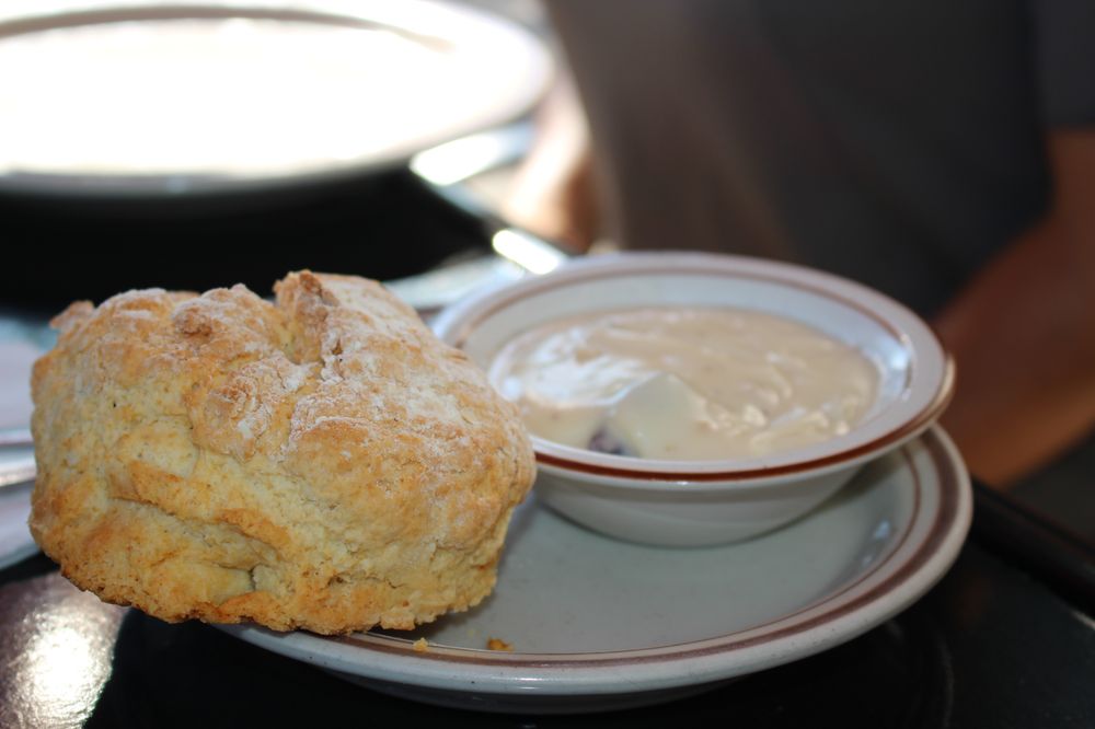 MO’S EGG HOUSE - 142 Photos & 327 Reviews - 950 SW Veterans Way ...