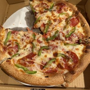 KJ’S PIZZA & SUBS - Updated April 2025 - 19 Photos - 97 Pleasant St ...
