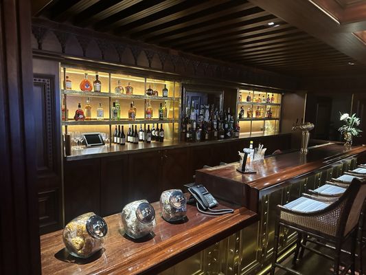 MONTECITO CLUB - Updated November 2025 - 94 Photos & 28 Reviews - 920 ...