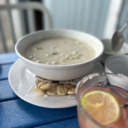 SAM’S CHOWDER HOUSE - Updated July 2025 - 10145 Photos & 5914 Reviews ...