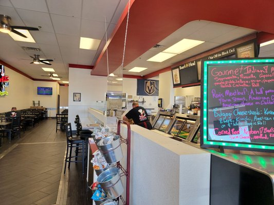 CHIP OFF THE BLOCK DELI - Updated May 2025 - 162 Photos & 113 Reviews ...
