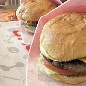 MACHO BURGER - Updated December 2024 - 161 Photos & 54 Reviews - 227 W ...