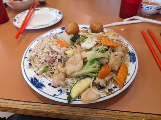 CANTON WOK - Updated January 2026 - 31 Photos & 62 Reviews - 2648 W ...
