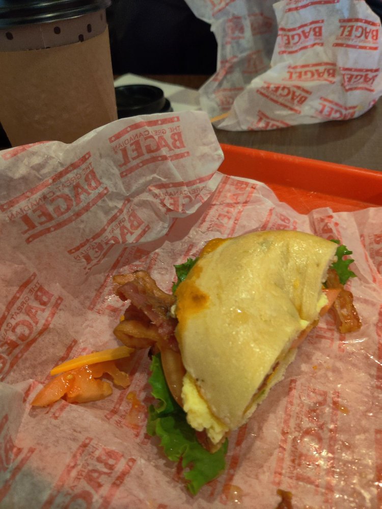 THE GREAT CANADIAN BAGEL - Updated September 2024 - 461 Rue Paul ...