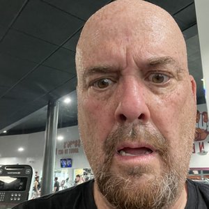 CRUNCH FITNESS - EASTLAKE - 124 Photos & 114 Reviews - 851 Showroom Pl ...