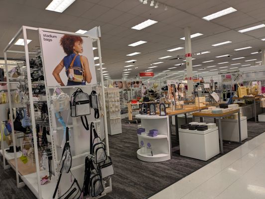 TARGET - Updated May 2026 - 36 Photos & 17 Reviews - 60 Smithfield Blvd ...