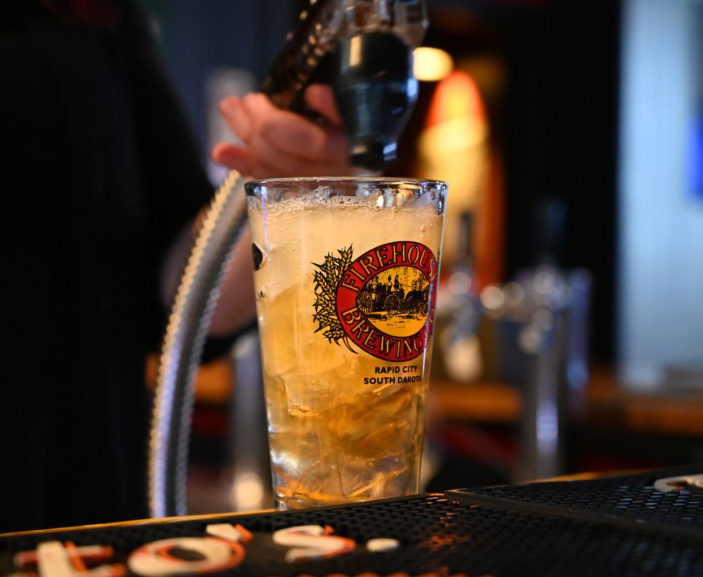 FIREHOUSE SKYBOX SPORTS BAR - Updated December 2025 - 23 Photos - 610 ...