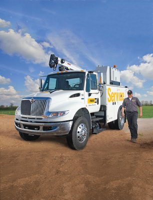 FABICK CAT - Updated December 2025 - 16 Photos - 2818 Mid Valley Dr, De ...