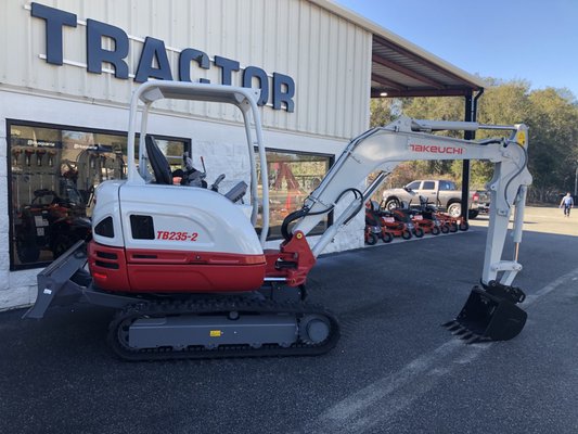 CRYSTAL TRACTOR & EQUIPMENT - OCALA - 35 Photos - 5400 FL 40, Ocala, FL ...